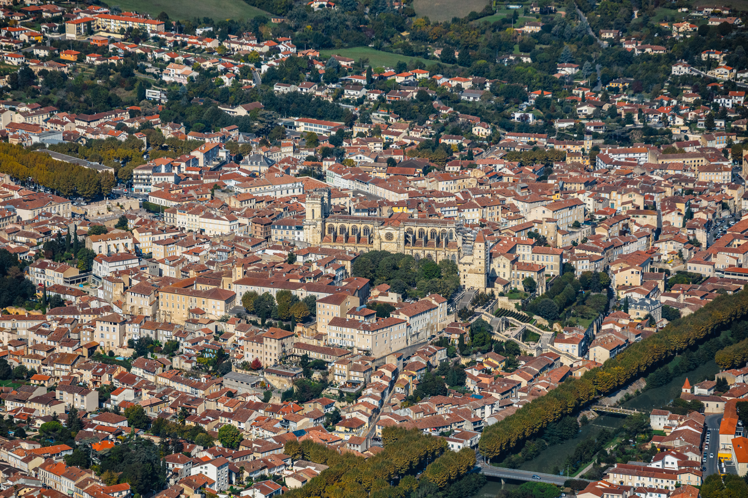 The historic capital of Gascony - The Explorers