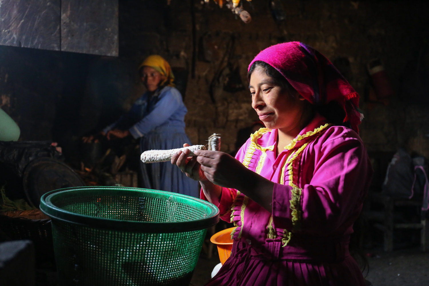 Lencas, earth artisans by The Explorers | The Explorers