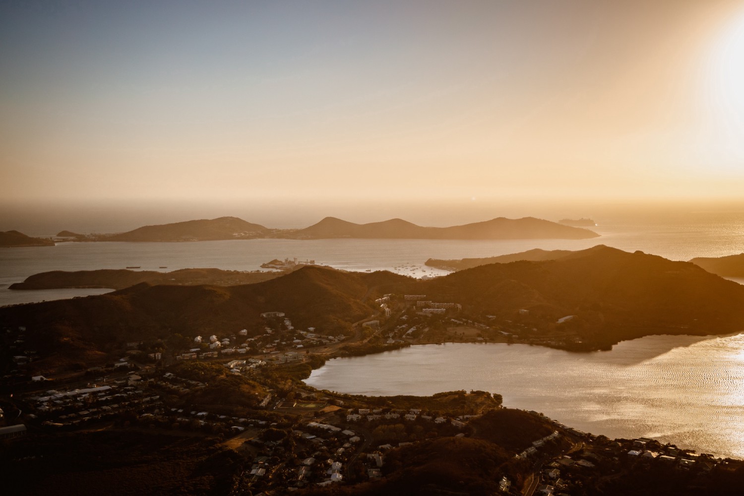 Time zone and sun movements - The Explorers