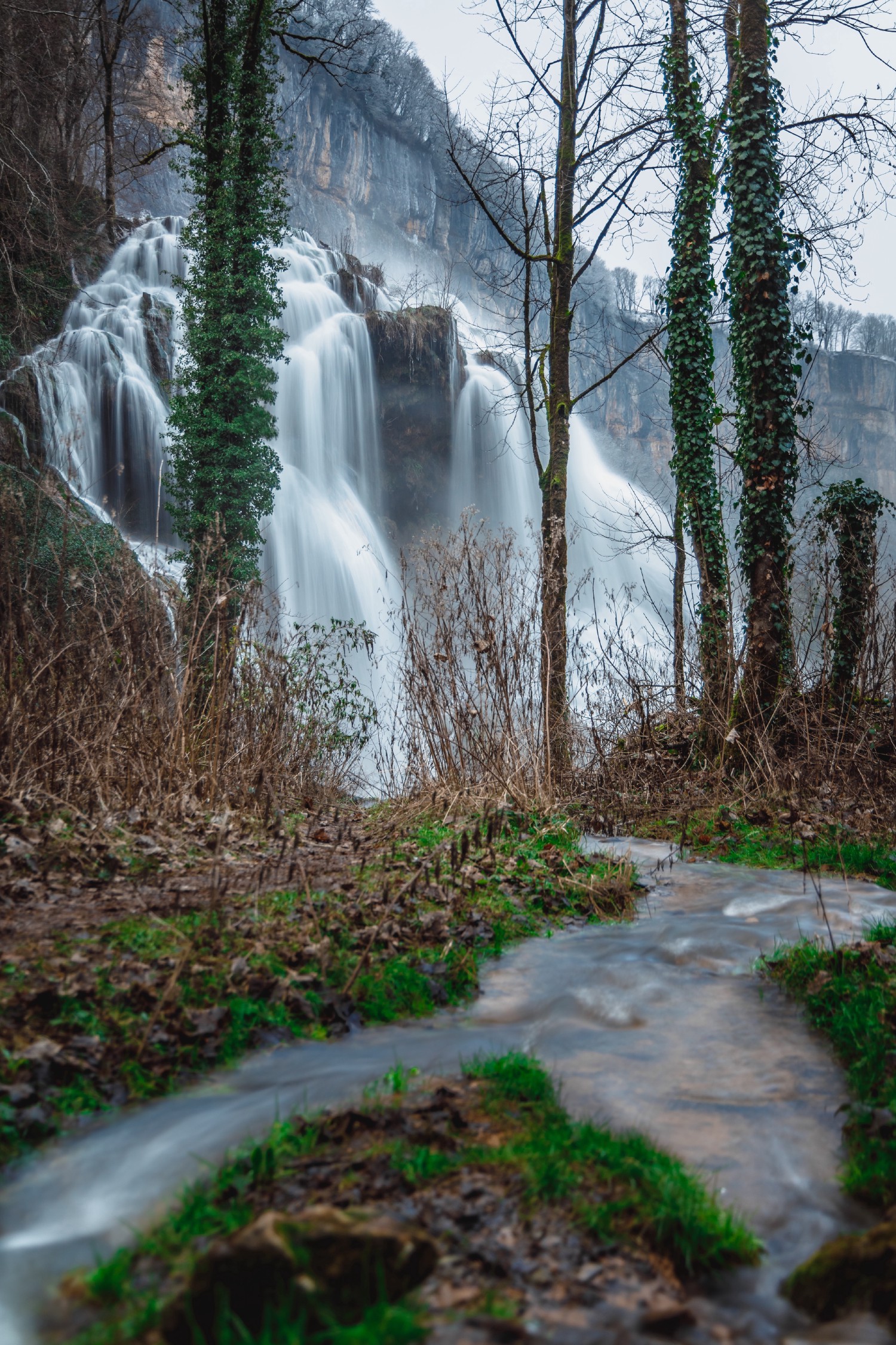 Formation of waterfalls - The Explorers